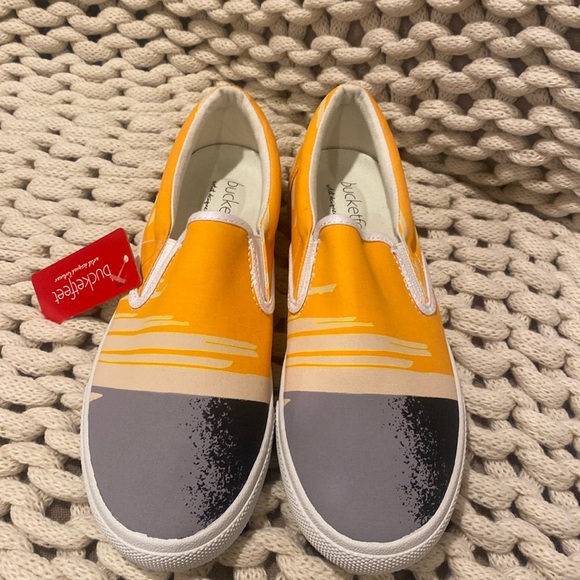 bucketfeet | Shoes | Bucket Feet Slip On Loafers Artist Designed ...